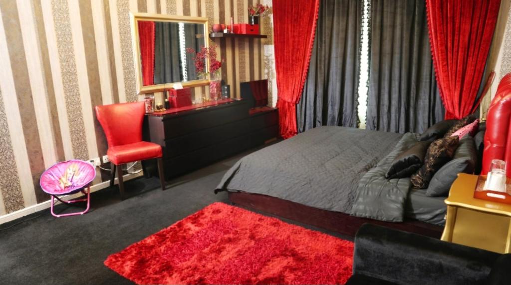 Royal Classic by oima leasing property, Dubai (updated prices 2025)