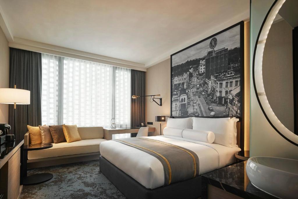 Hotel Stripes Kuala Lumpur, Autograph Collection, Kuala Lumpur (updated ...