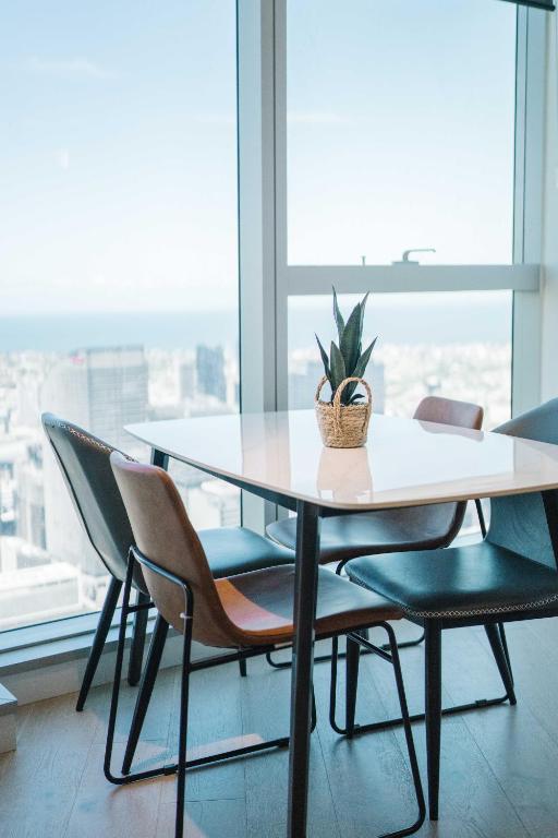 Stunning HighLevel 2br at WSP, Melbourne (updated prices 2026)