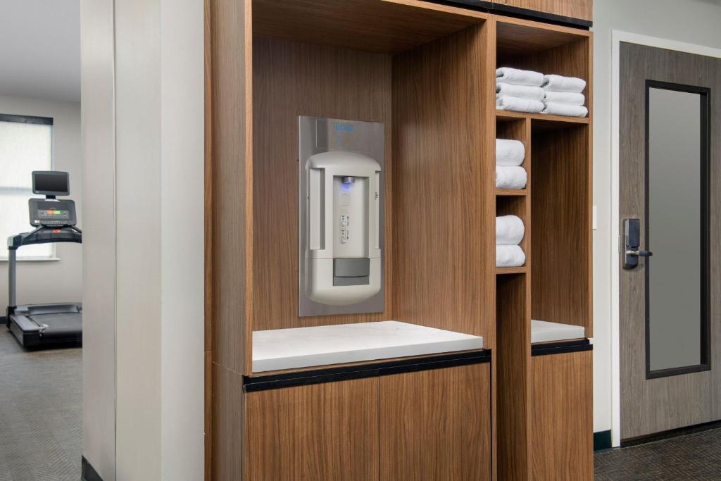 Courtyard by Marriott Savannah Downtown - Historic District, Savannah ...