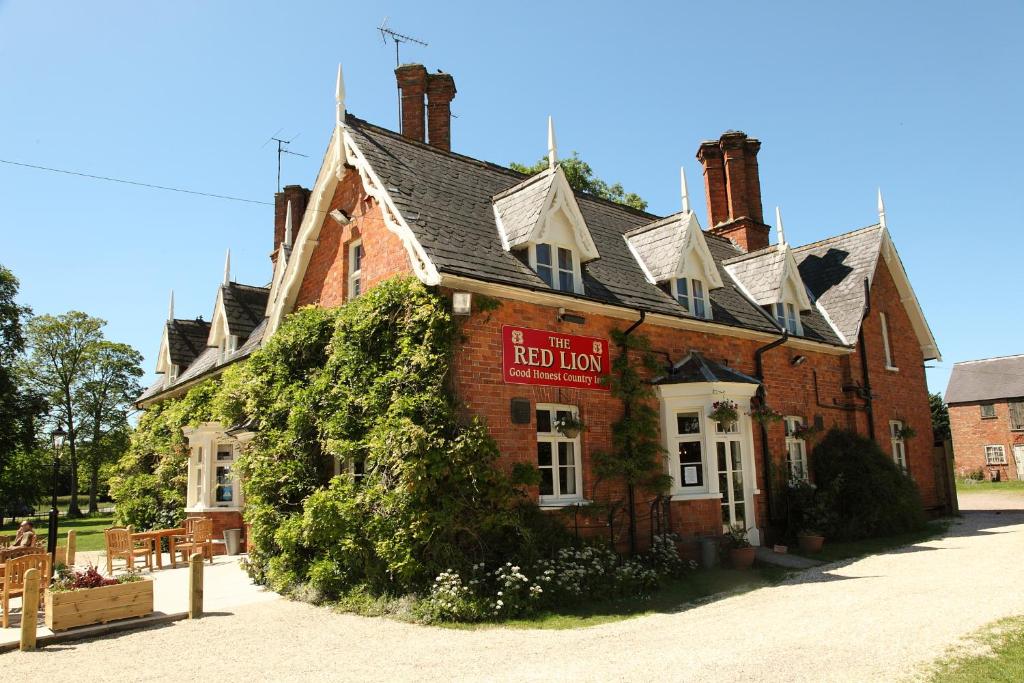 The Red Lion, Revesby (updated prices 2025)