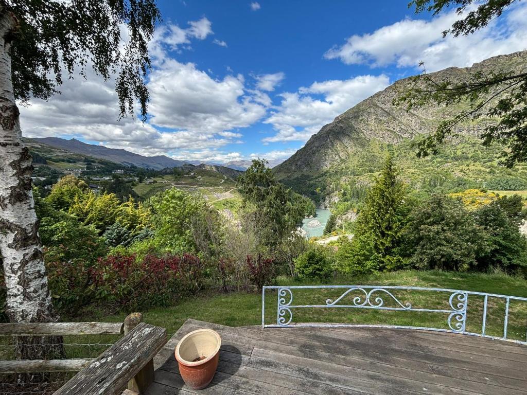 Home in Arthur's Point, Queenstown, Queenstown (updated prices 2025)