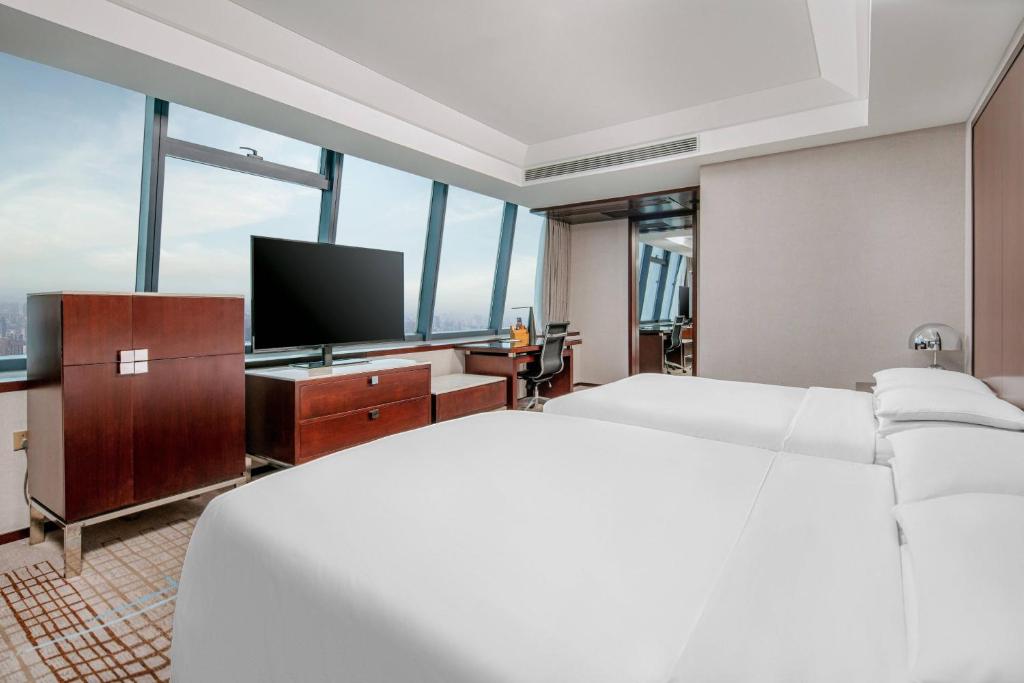 Renaissance Shanghai Zhongshan Park Hotel, Shanghai (updated prices 2025)