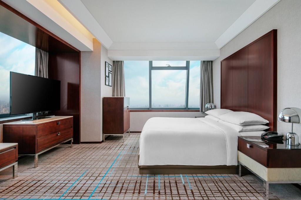 Renaissance Shanghai Zhongshan Park Hotel, Shanghai (updated prices 2025)