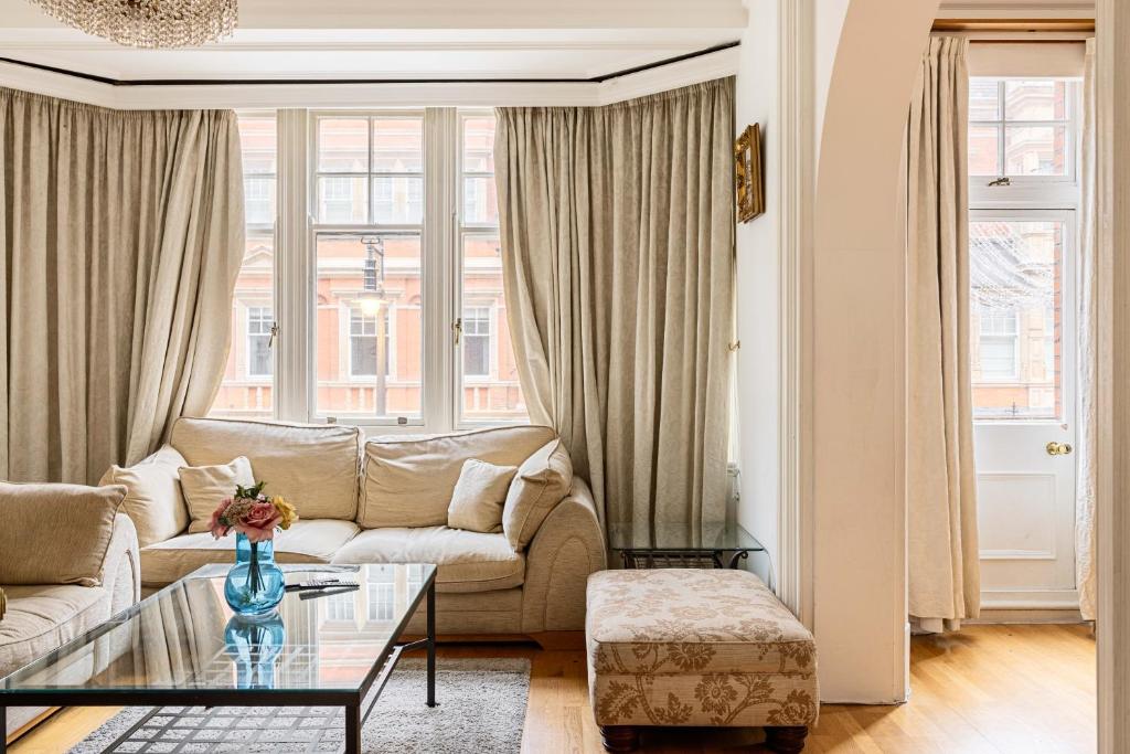 2 BDR Mayfair & selfridges LUX PAD, London (updated prices 2025)