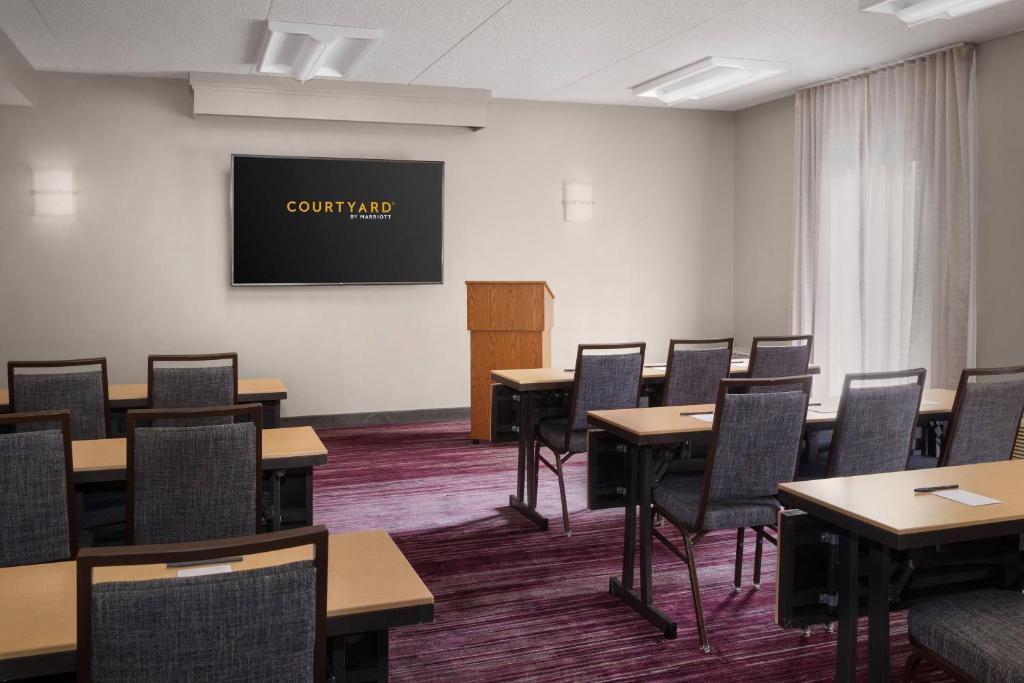 Courtyard Philadelphia Valley Forge / King of Prussia, Wayne (updated ...