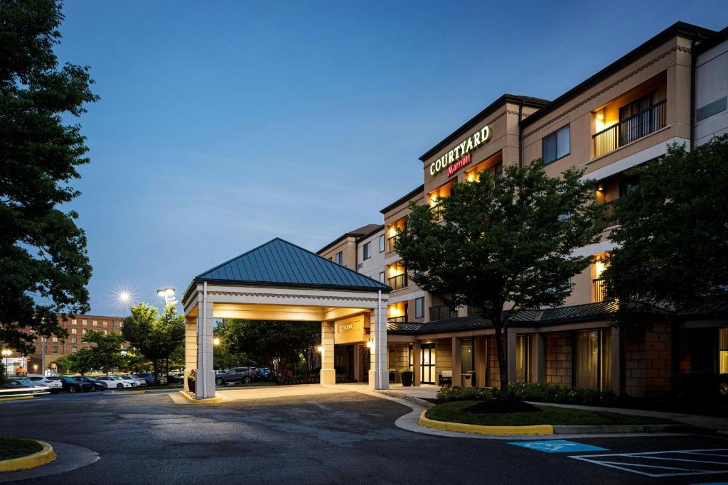 Courtyard by Marriott Springfield, Springfield (updated prices 2025)