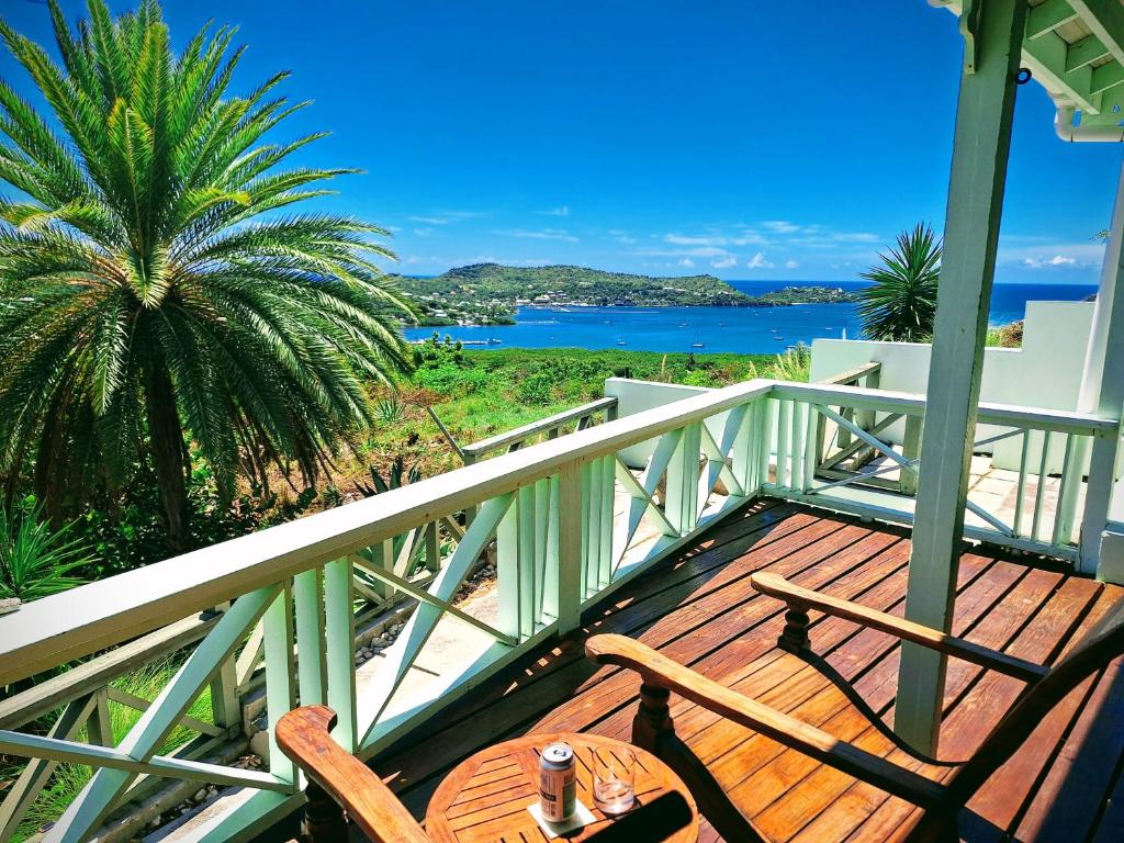 Peaceful 1 Bedroom Cottage with ocean views, English Harbour Town ...