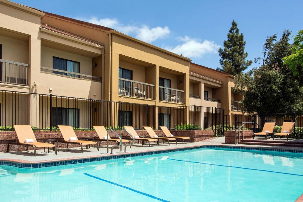 Courtyard by Marriott Pleasanton, Pleasanton (updated prices 2025)
