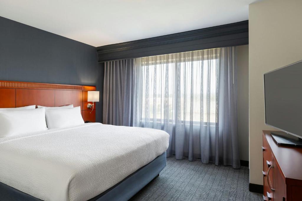 Courtyard by Marriott Madison West / Middleton, Middleton (updated ...