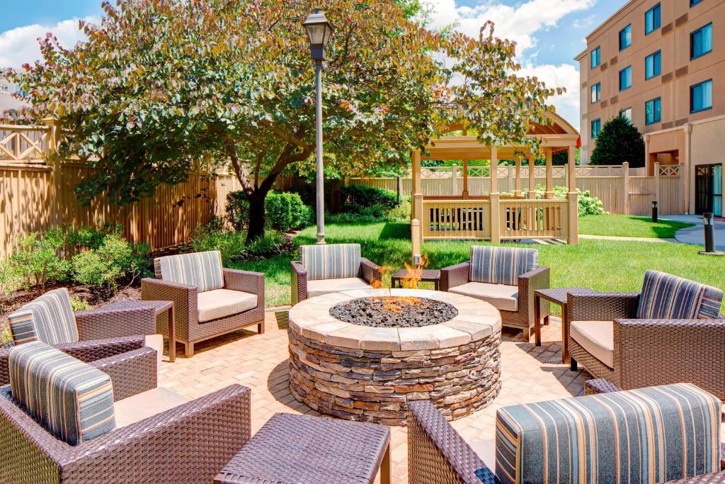 Courtyard by Marriott Roanoke Airport, Roanoke (updated prices 2025)