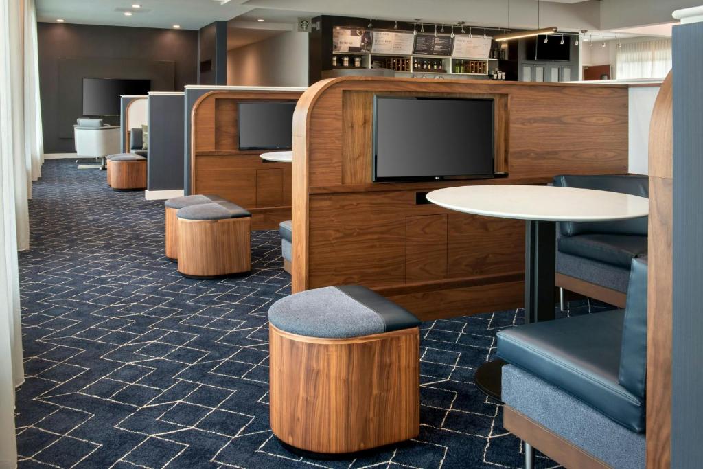 Courtyard by Marriott Silver Spring North/White Oak, Silver Spring ...