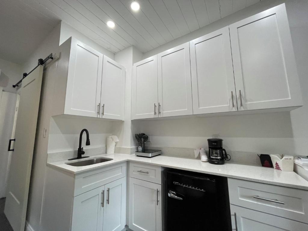 Beautiful Studio Located Near Design District and Wynwood, Miami ...