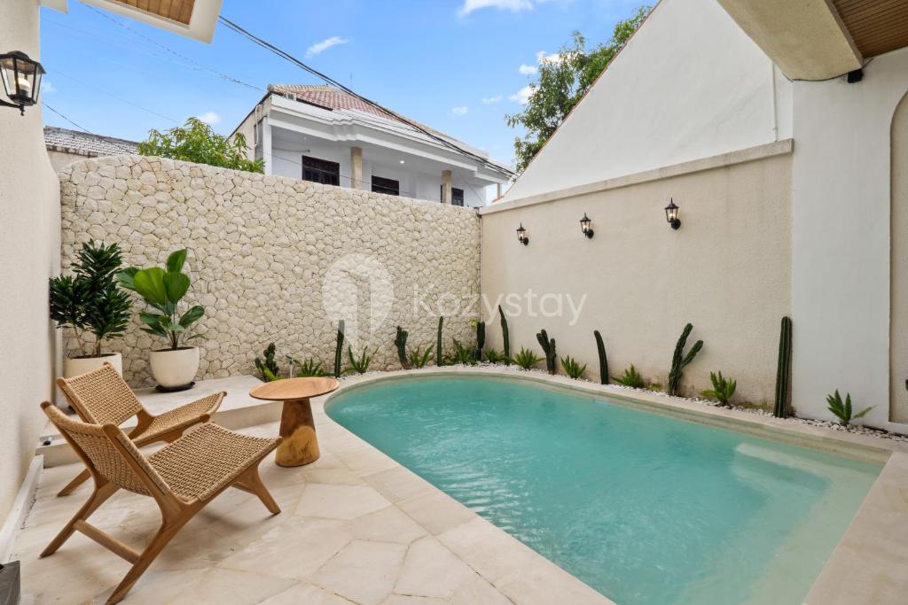 Caelora Villa by Kozystay - Canggu, Canggu (updated prices 2025)