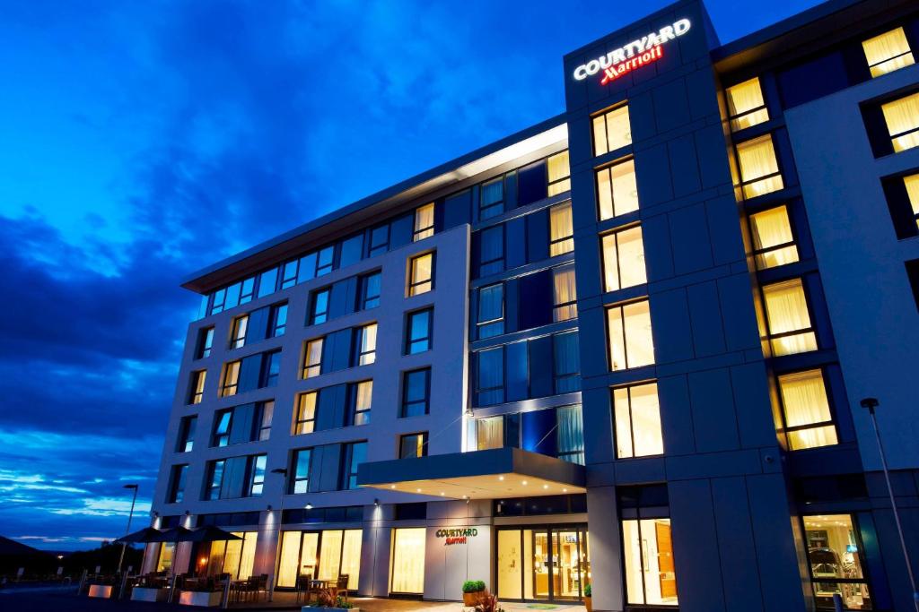Courtyard by Marriott Aberdeen Airport, Dyce (updated prices 2025)