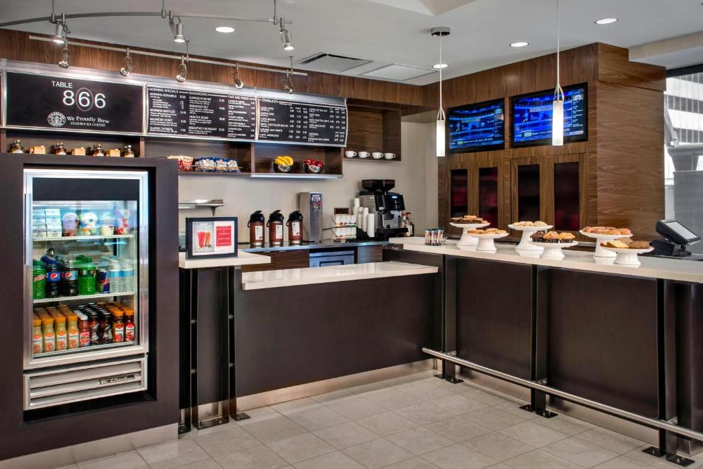 Courtyard New York Manhattan/Midtown East, New York (updated prices 2025)