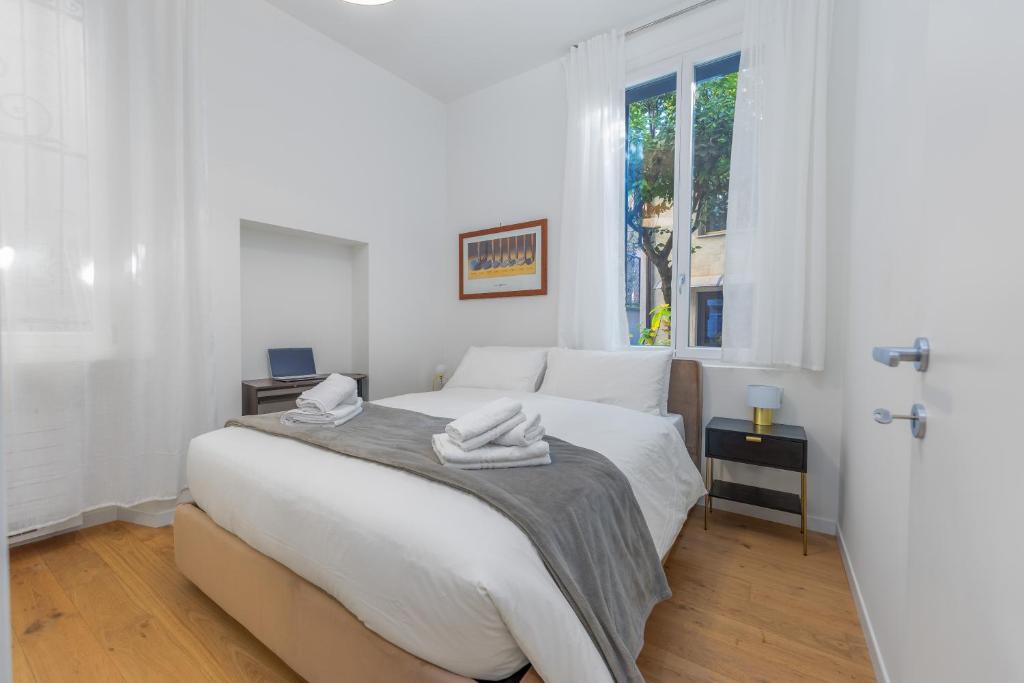 Solari Apartment, in Milan design area, near tortona district, Milano ...