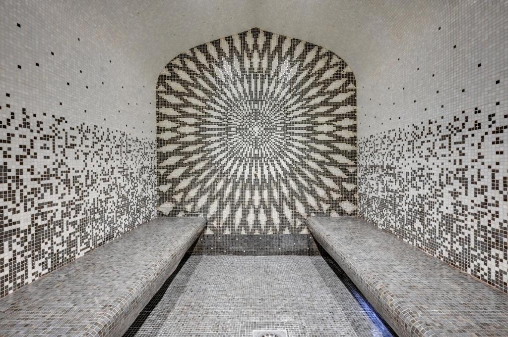 The One Alma Paris, Paris (updated prices 2025)