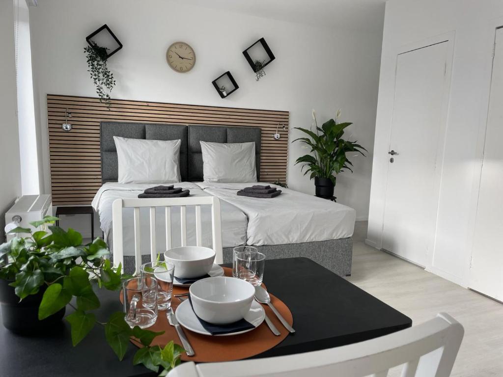 La Ferme du Château - Studio 1, Fontaine-lʼÉvêque (updated prices 2025)