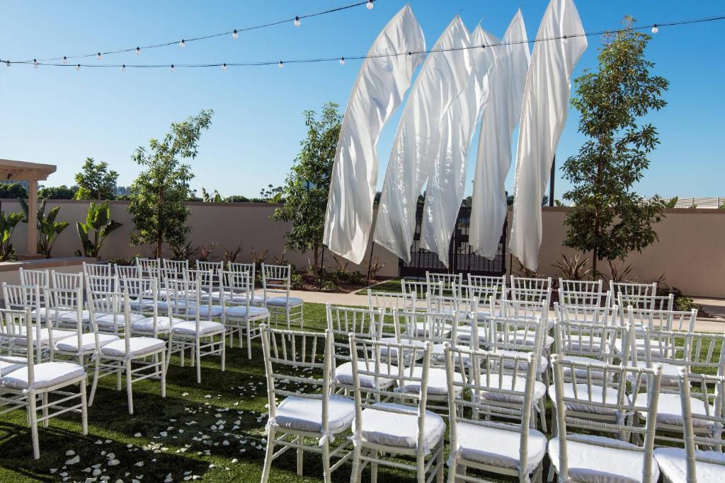 Courtyard by Marriott Irvine Spectrum, Irvine (updated prices 2025)