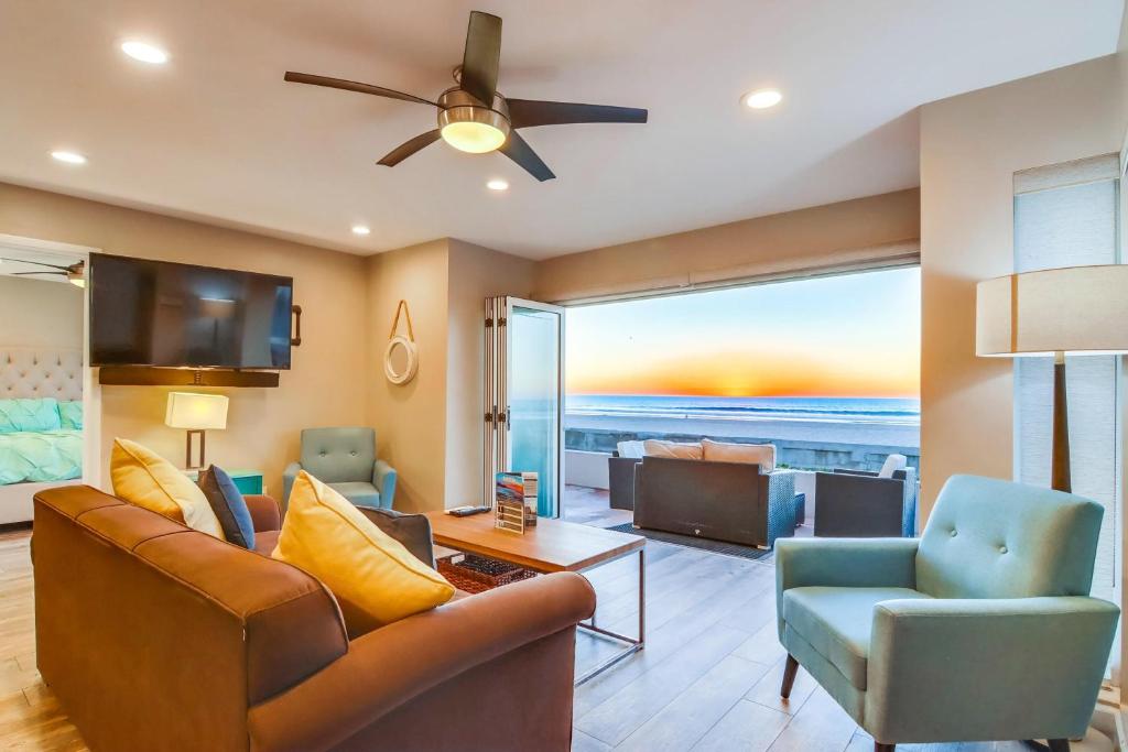 Beachside 1, San Diego (updated prices 2025)