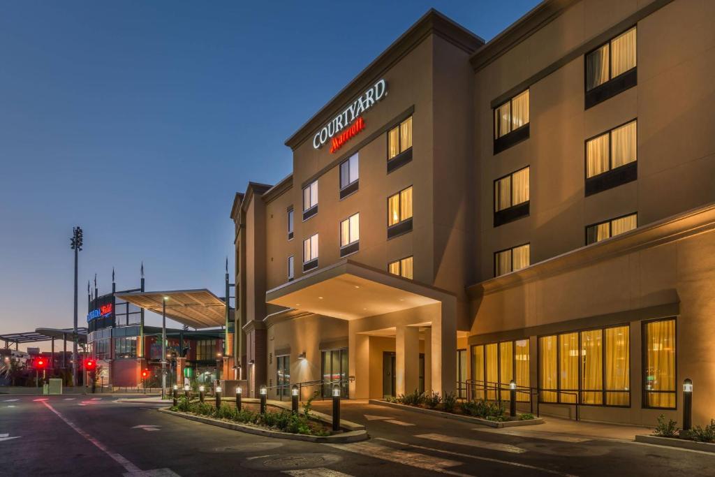 Courtyard by Marriott Reno Downtown/Riverfront, Reno (updated prices 2025)