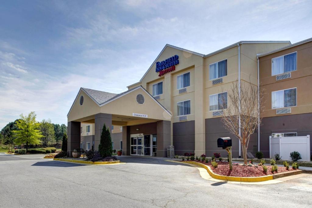 Fairfield Inn and Suites by Marriott Atlanta Suwanee, Suwanee (updated ...