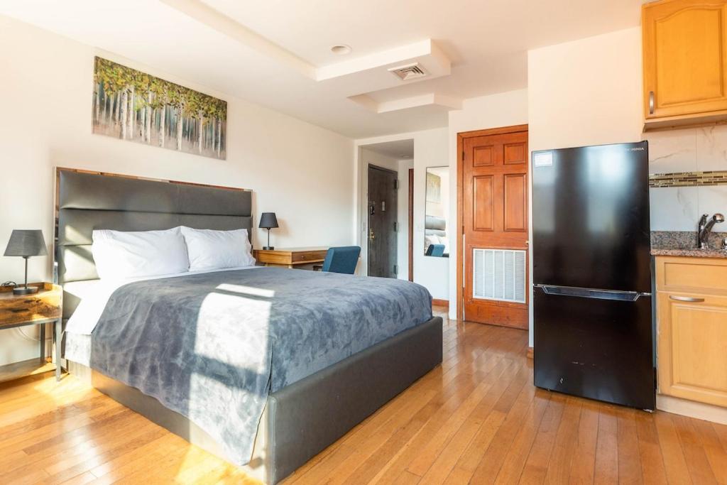 Onix Studio, Long Island City (updated prices 2026)