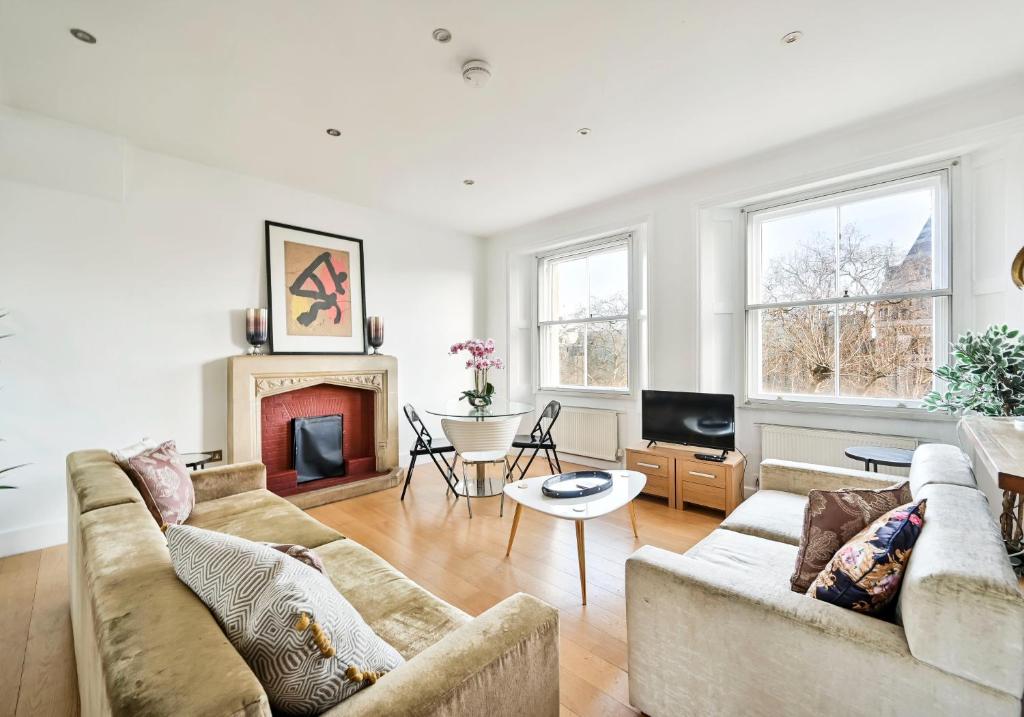 Queen's Gate Penthouse with Views of the Museum, London (updated prices ...