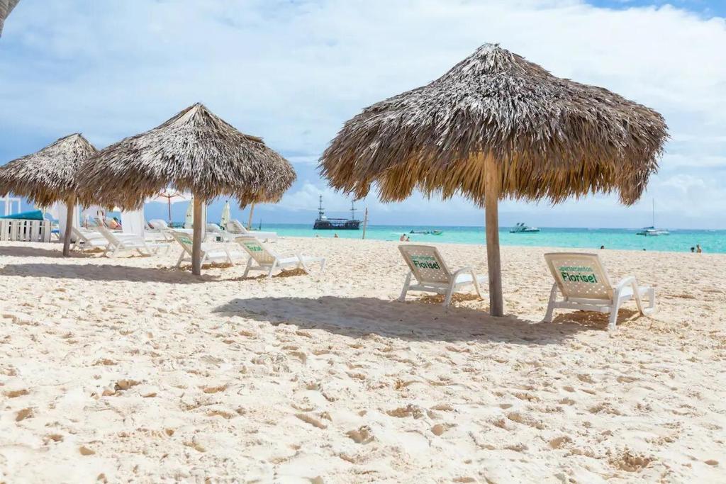 50 Steps to Private Beach Poolside Rooftop Terrace, Punta Cana (updated ...