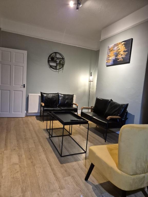 The Reddish Retreat, Manchester (updated prices 2025)