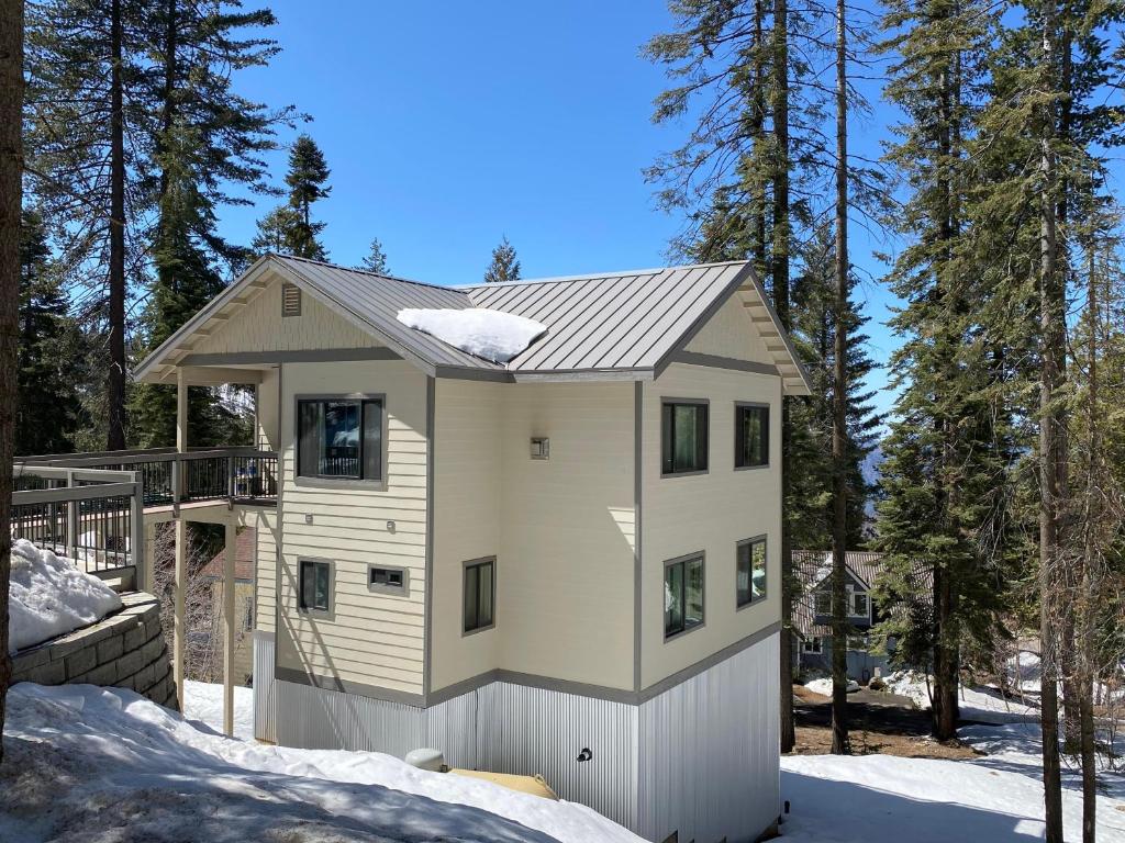 Pine Cove, Yosemite West (updated prices 2025)