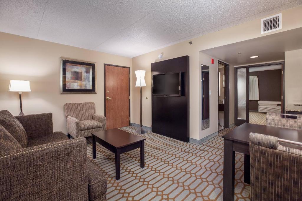 Delta Hotels by Marriott Fargo, Fargo (updated prices 2025)