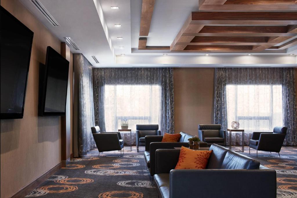 Delta Hotels by Marriott Waterloo, Waterloo (updated prices 2025)