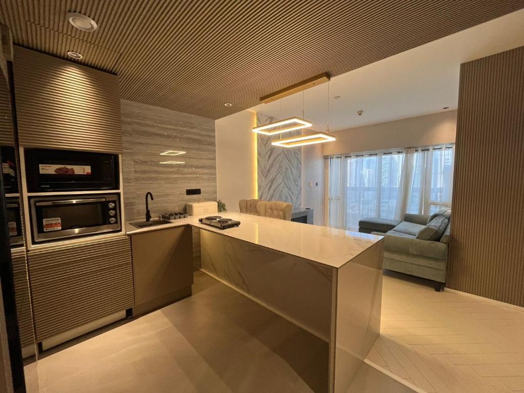 Dubai Gate 1, Dubai (updated prices 2025)