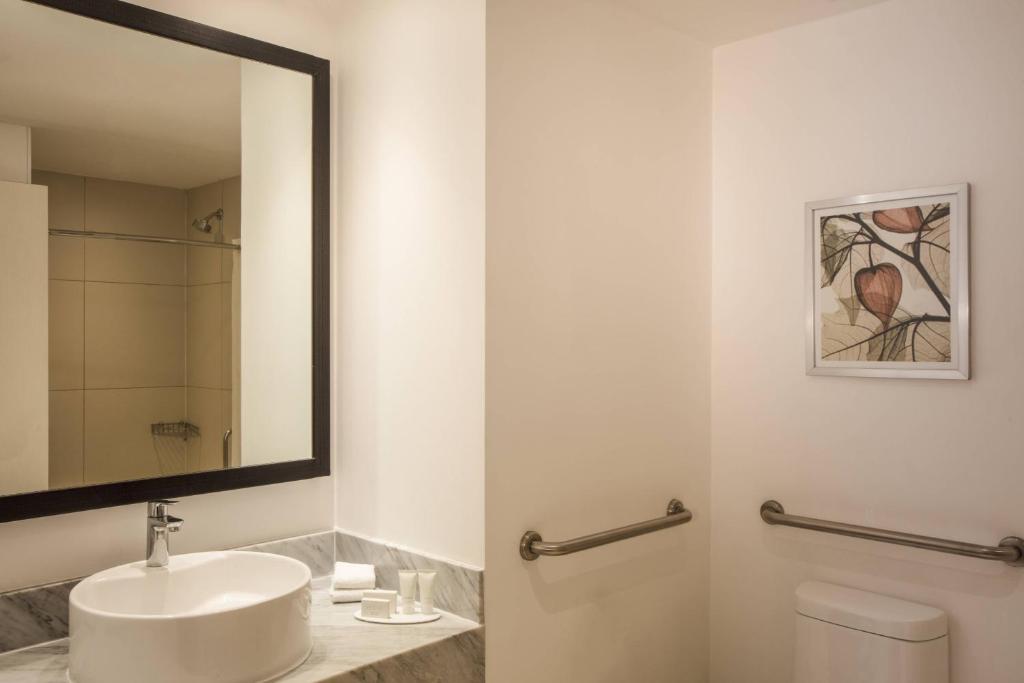 Fairfield Inn & Suites Queretaro Juriquilla, Querétaro (precios ...