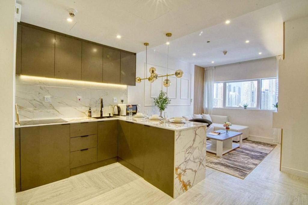 Dubai Gate 1, Dubai (updated prices 2025)