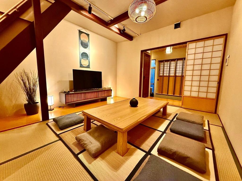 Japanese Modern Taste, Designer House!Fully equipped with games!, Osaka ...