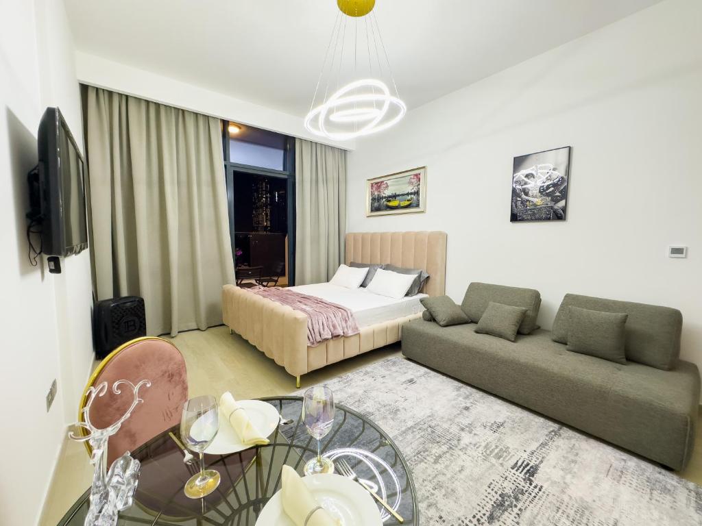 Studio in Azizi Riviera Dubai, Dubai (updated prices 2026)