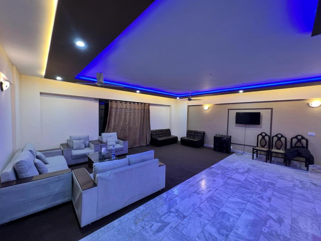 Valtara Lodges double bed apartment E11, Islamabad (updated prices 2025)