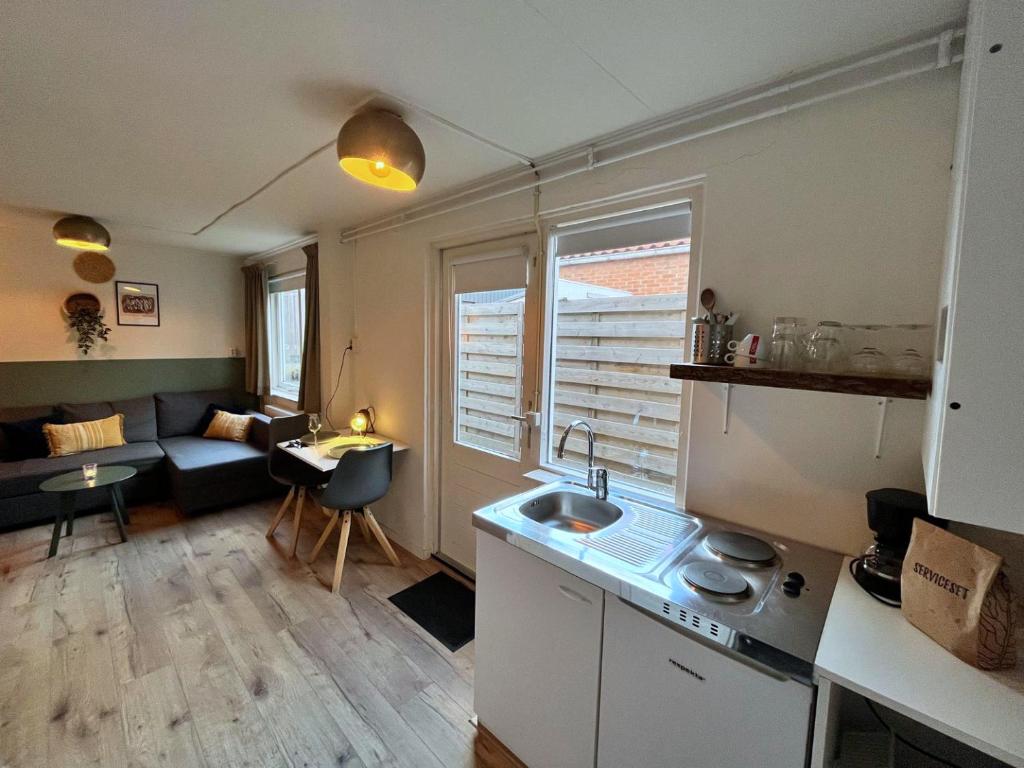 Volledig gerenoveerd-Studio aan het strand, Zoutelande (updated prices ...
