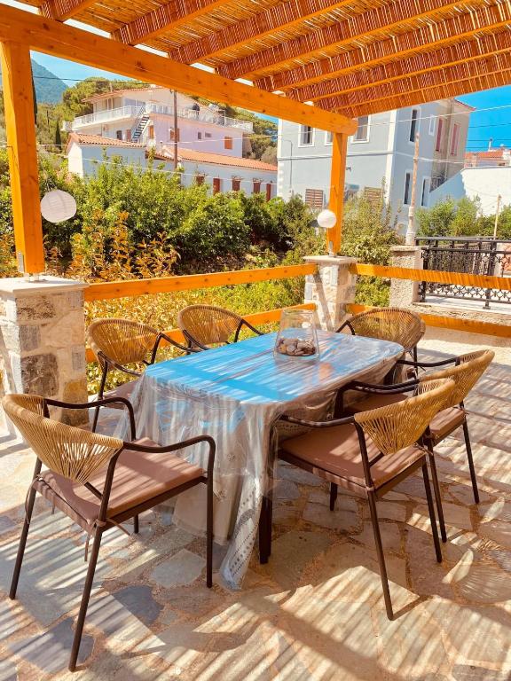 Rustic Stone House, Ágios Konstantínos (updated prices 2025)