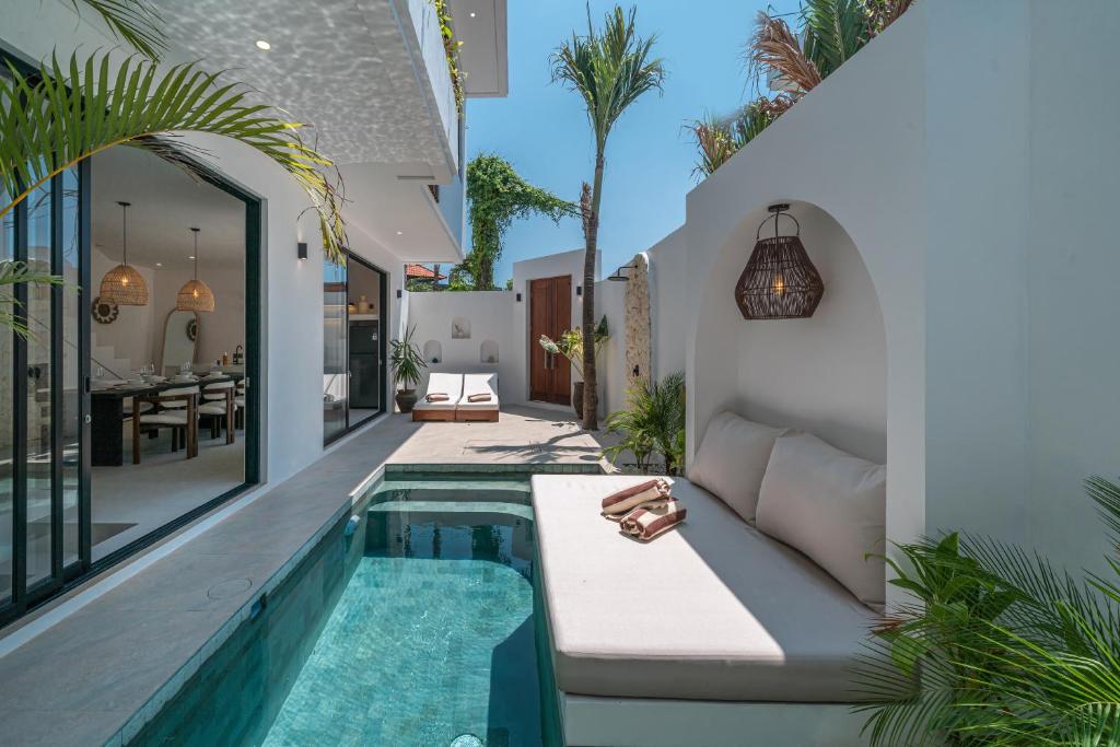 Villa Nyra - Stunning New Chic 2BR Villa in Canggu, Canggu (updated ...
