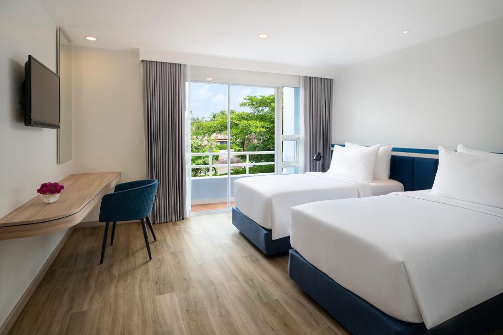 NH Boat Lagoon Phuket Resort, Phuket (updated prices 2025)