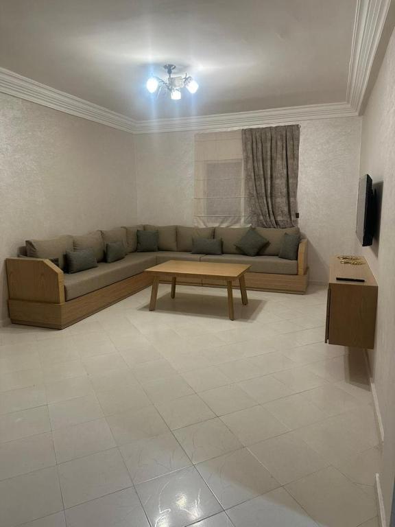 Modern New Pearl, Tangier (updated prices 2025)