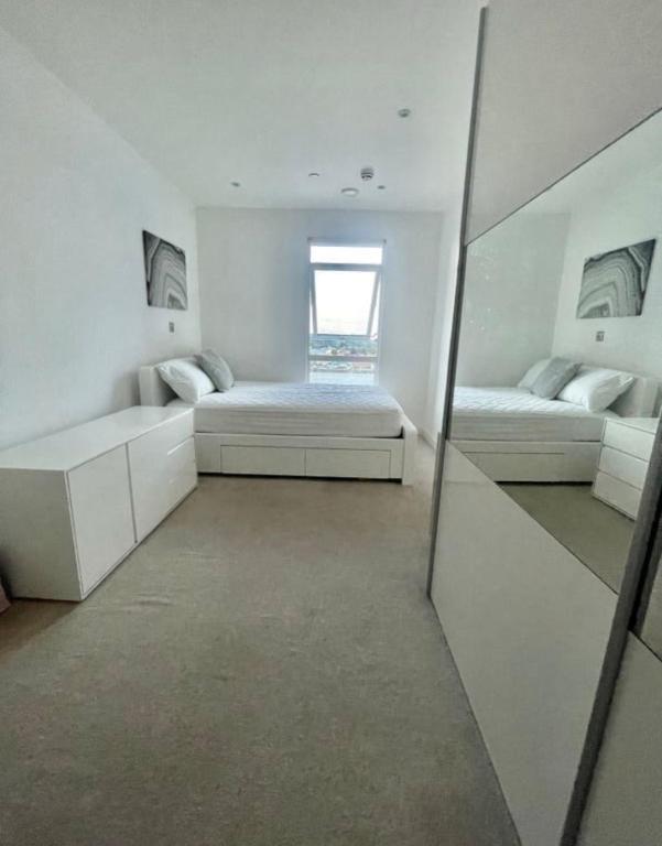 Castle Views, Slough (updated prices 2025)