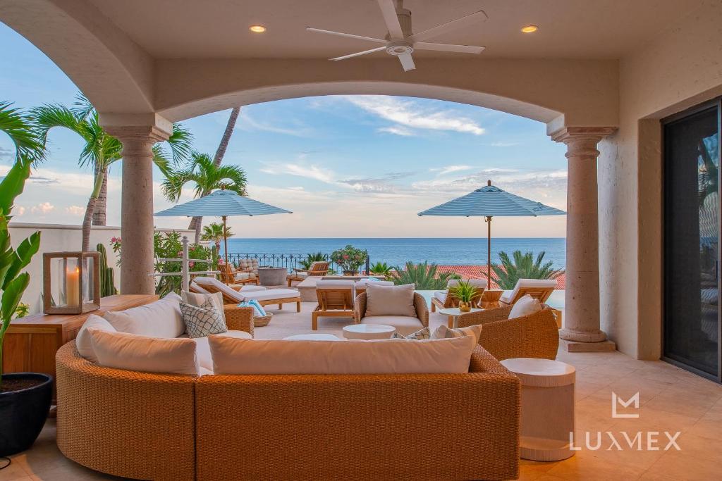 NEW VILLA Stunning Villa Fully Staffed in Del Mar Palmilla, San José ...