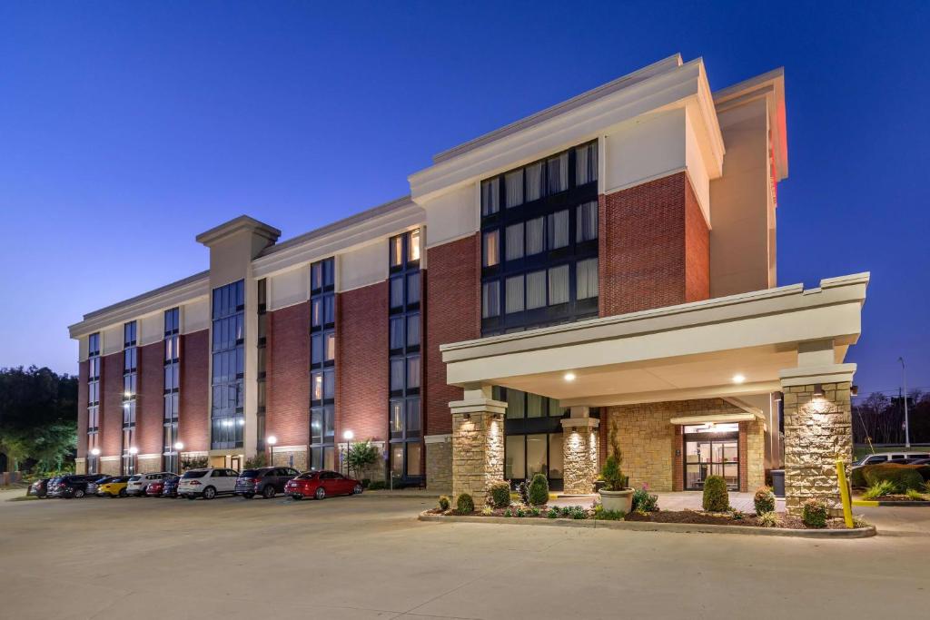 Drury Inn & Suites Atlanta Airport, Atlanta (updated prices 2026)