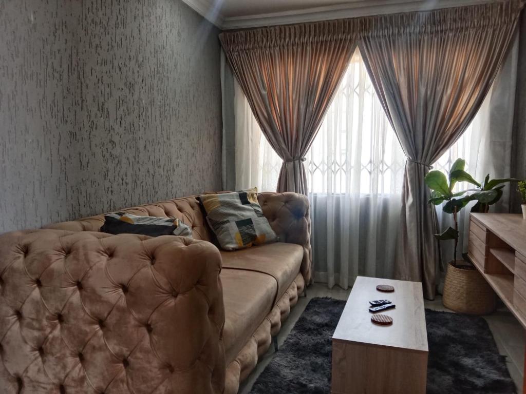 Serene cottage in Kibler Park, Johannesburg South, Johannesburg ...