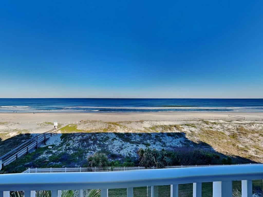 Jacksonville Beachdrifter 406, Jacksonville Beach (updated prices 2025)